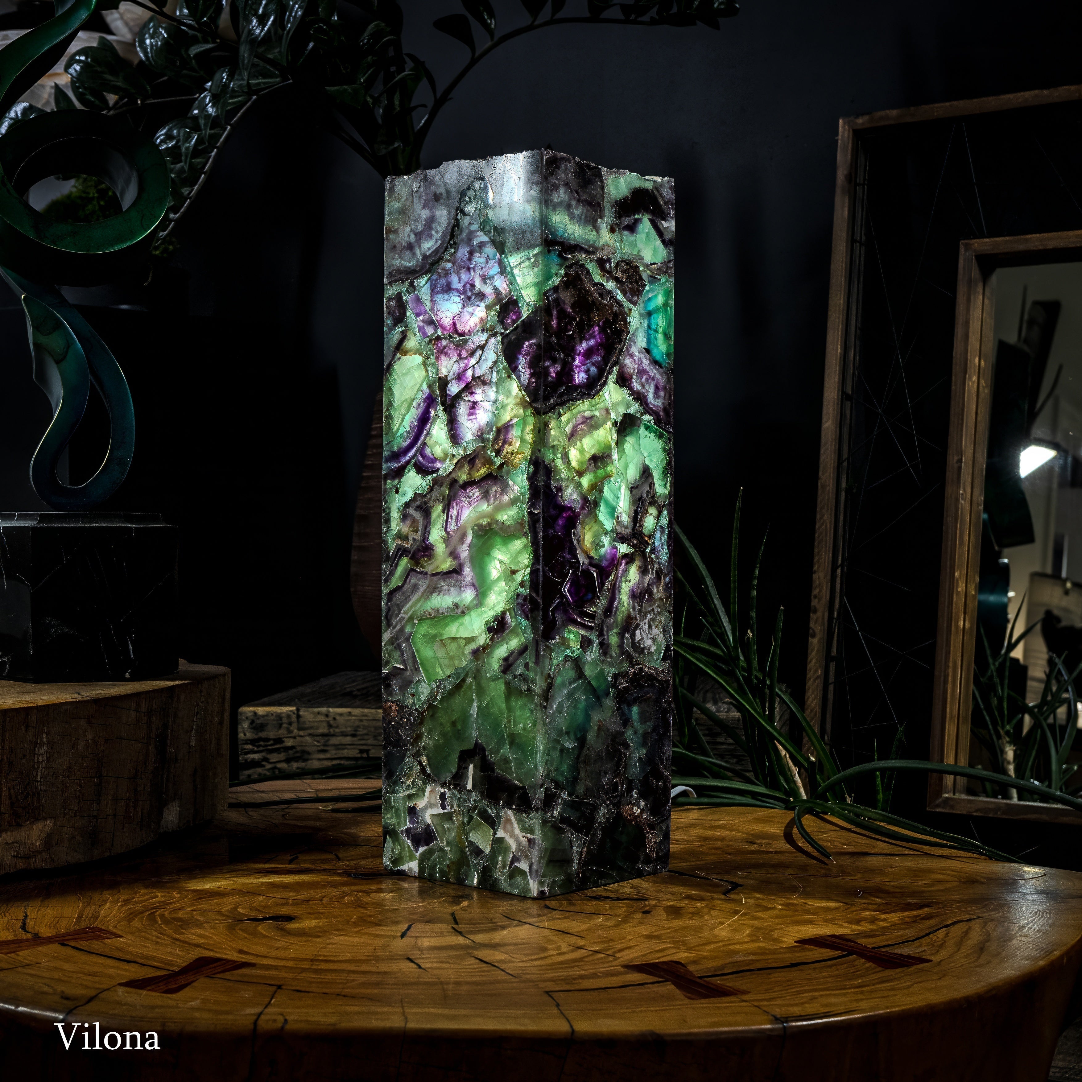Vilona Onyx - Fluorite Crystal Table Lamp (9 Out Of 15)
